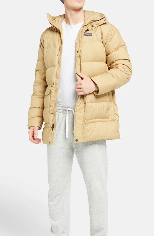 Patagonia - Silent Down Parka (Tan)